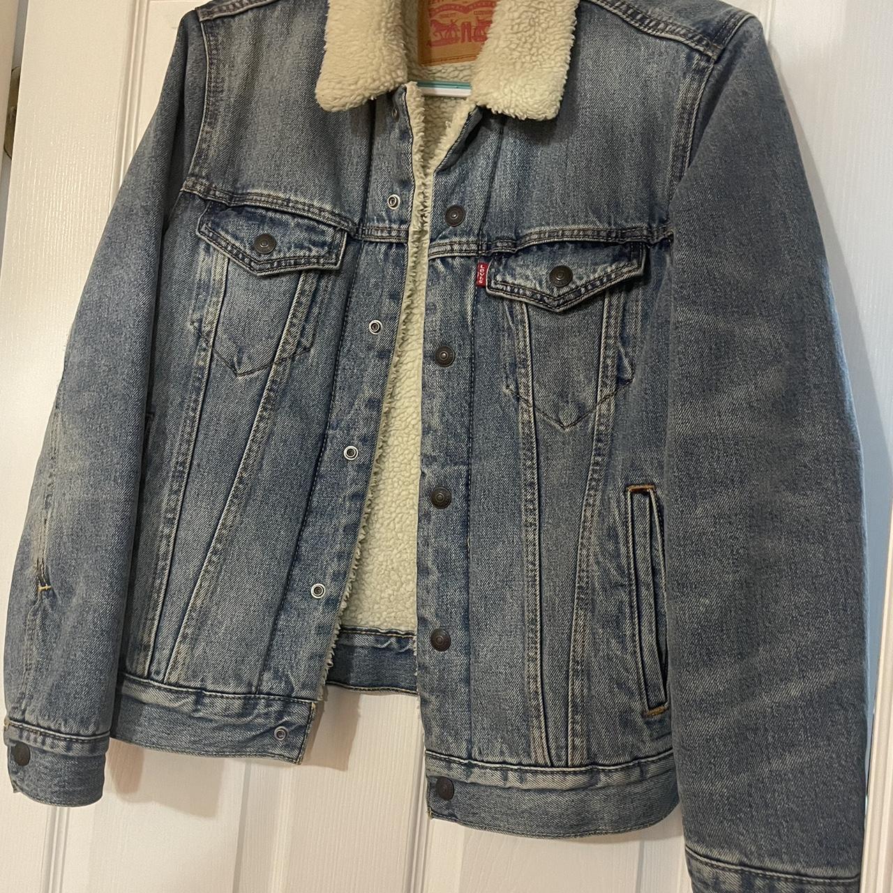 levi’s shepherd jacket! • size small • worn a... - Depop