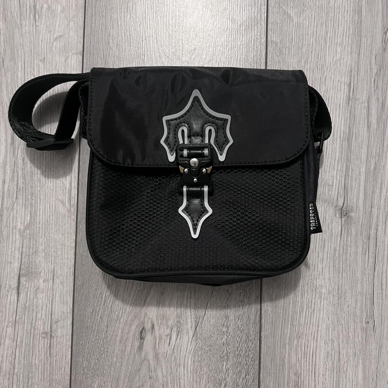 Trapstar pouch - Depop