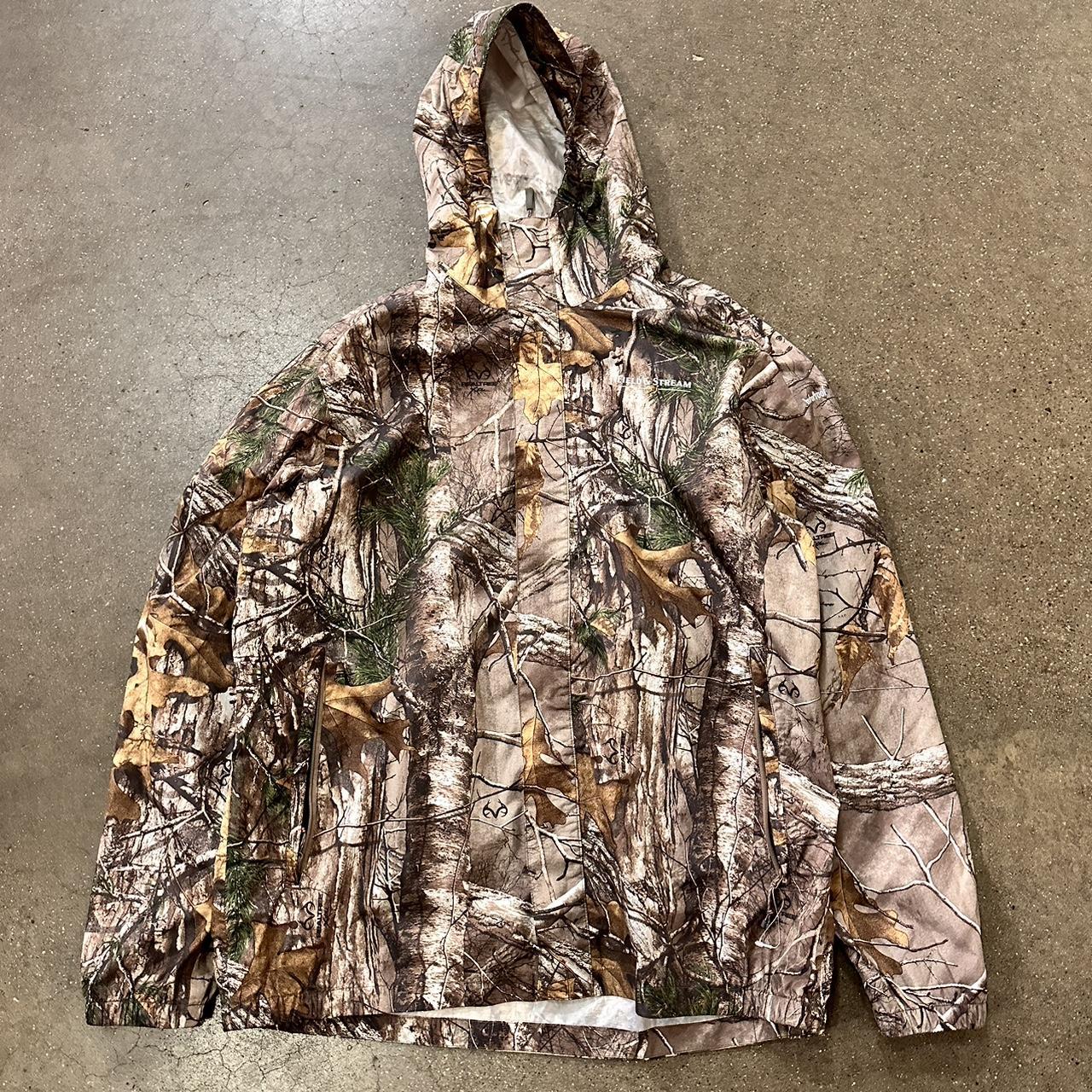 Medium Field and Stream Realtree Hunting Camo... - Depop