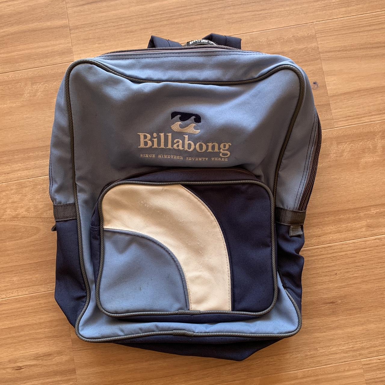 Vintage 90s Billabong backpack. In great condition... - Depop