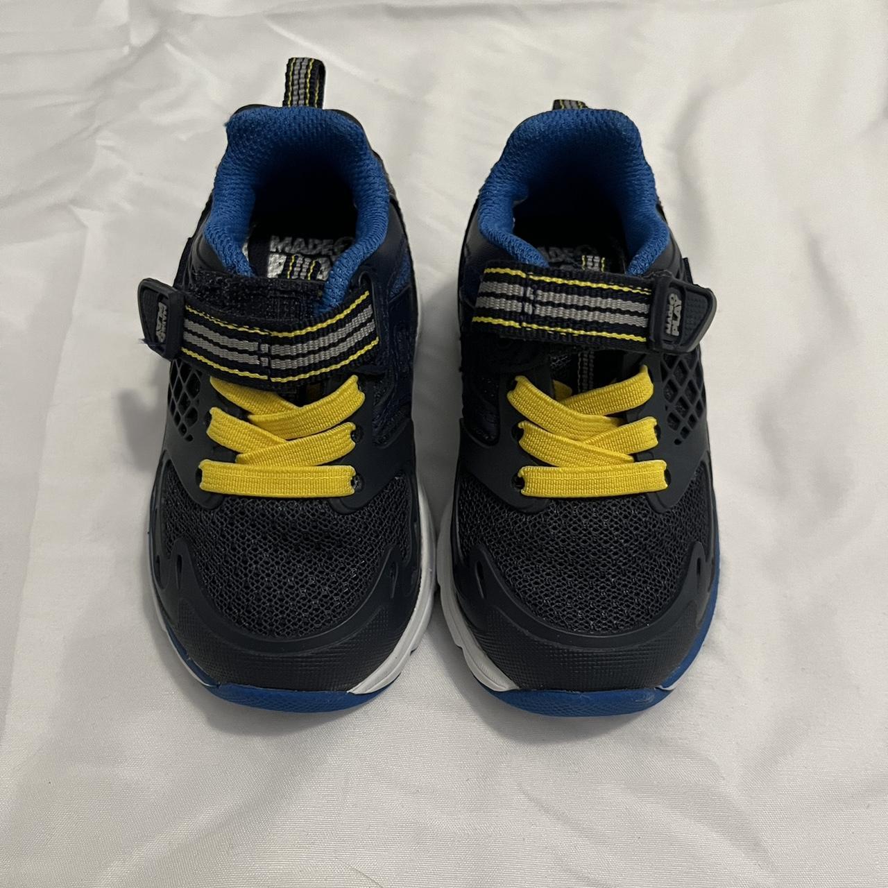 Stride Rite Made2Play Velcro Blue Kids Shoes Size 4M - Depop