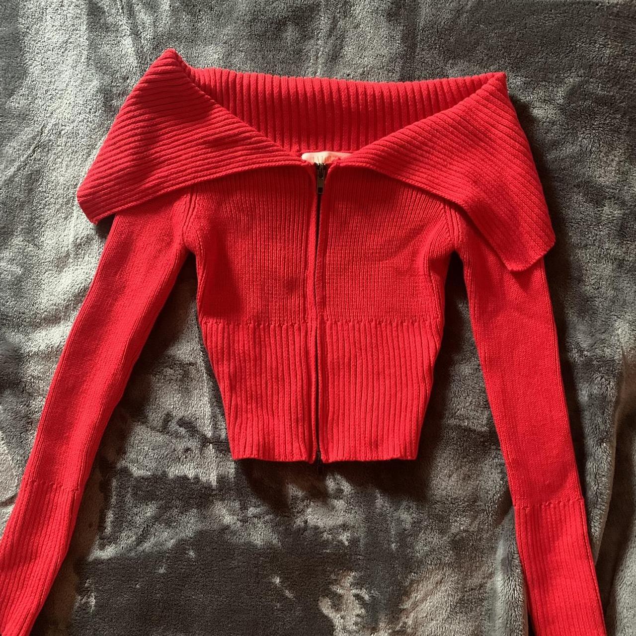Red cropped zip up sweater - Depop