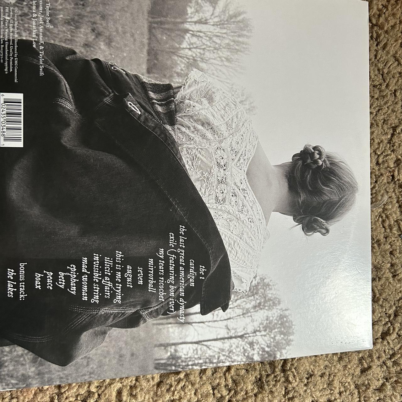 Folklore Taylor swift colored variant hardly played... - Depop