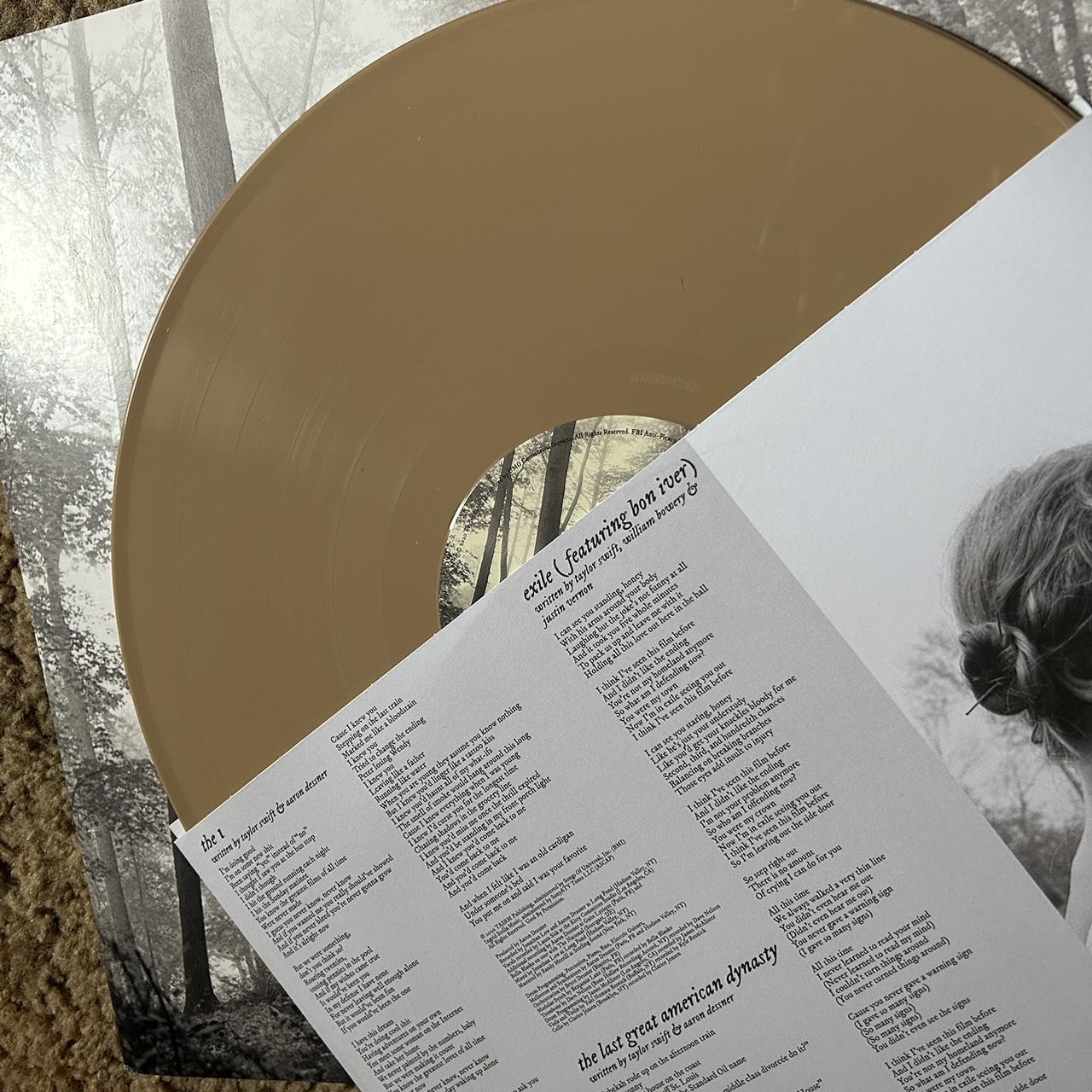 Folklore Taylor swift colored variant hardly played... - Depop