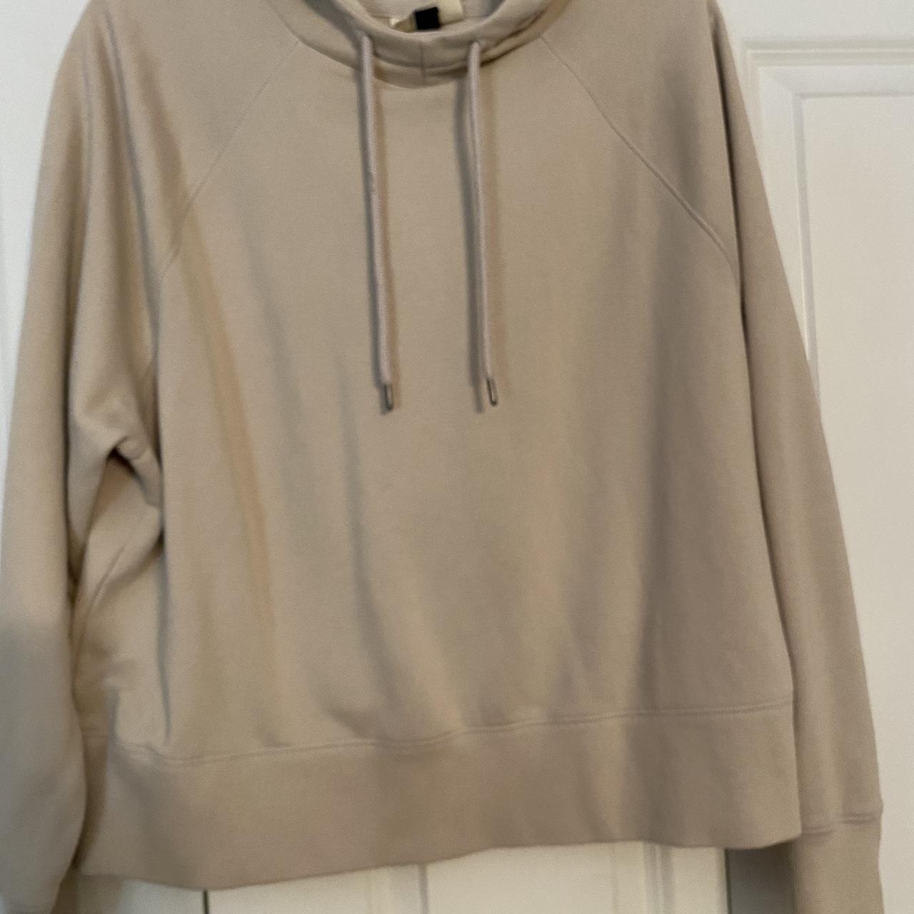 universal thread XXL sweatshirt - Depop