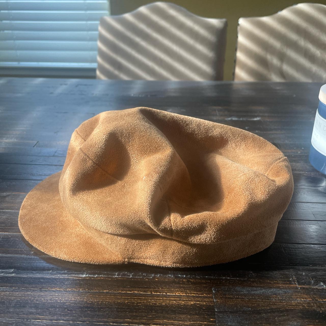 ZARA suede camel hat super adorable but it doesn’t... - Depop