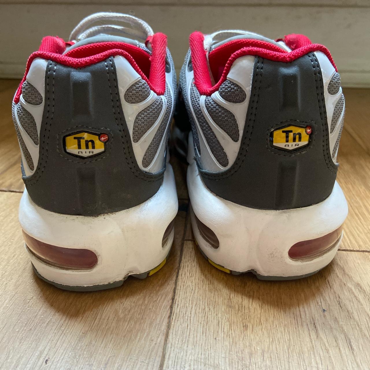 Nike Grey and Red Trainers | Depop