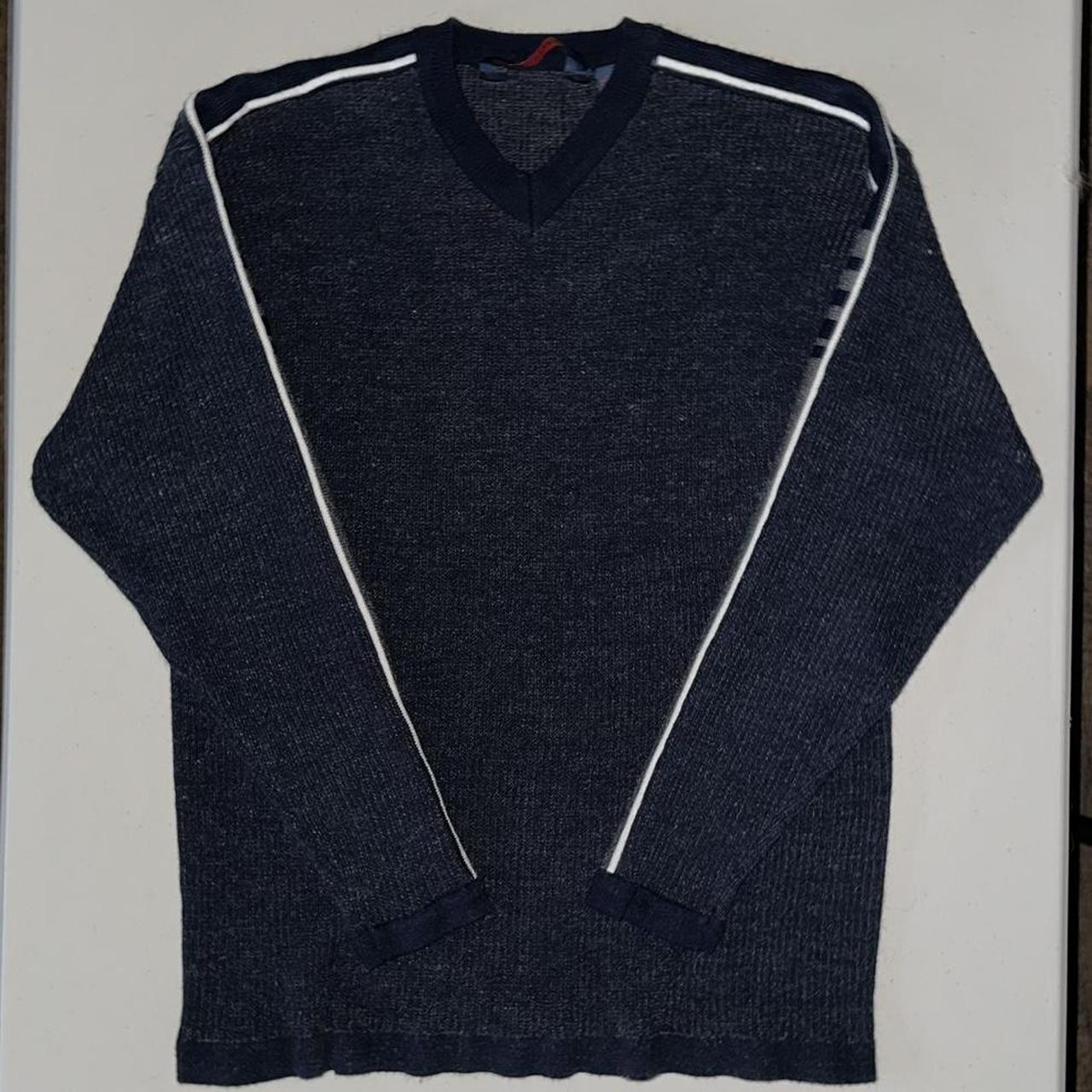 Bullhead brand navy blue 90’s sweater No flaws!... | Depop