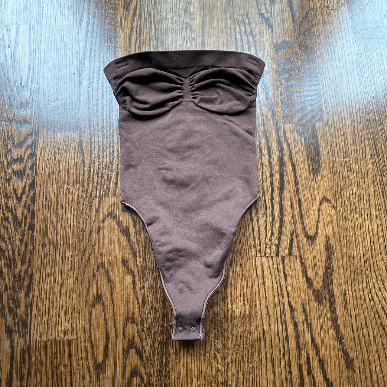Skims Strapless Seamless Sculpting Thong... - Depop