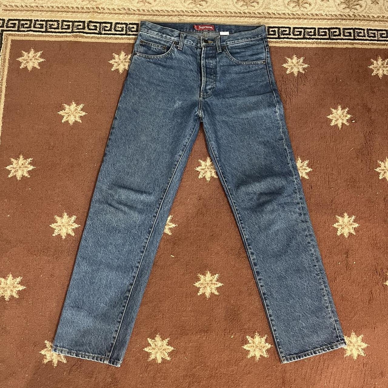Supreme loose fit jeans 30x32 - Depop