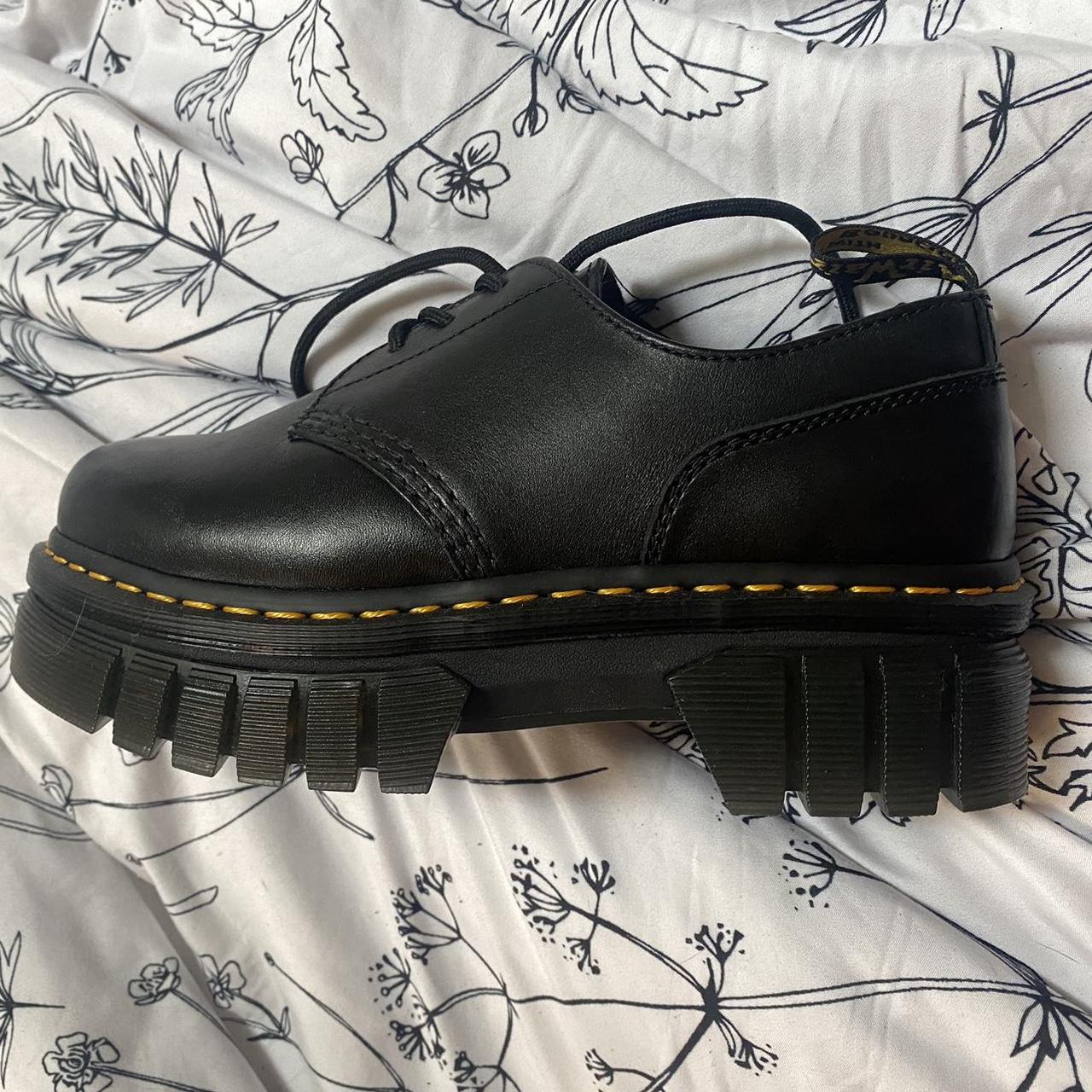 Platform low top doc martens Worn once Like... - Depop