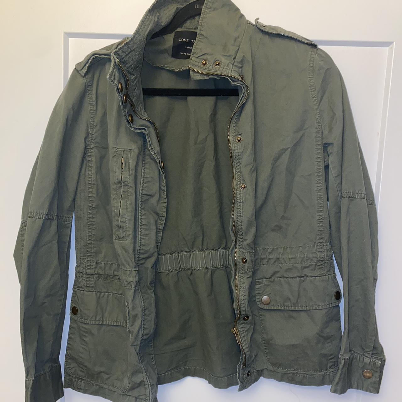 Army green fall jacket - Depop