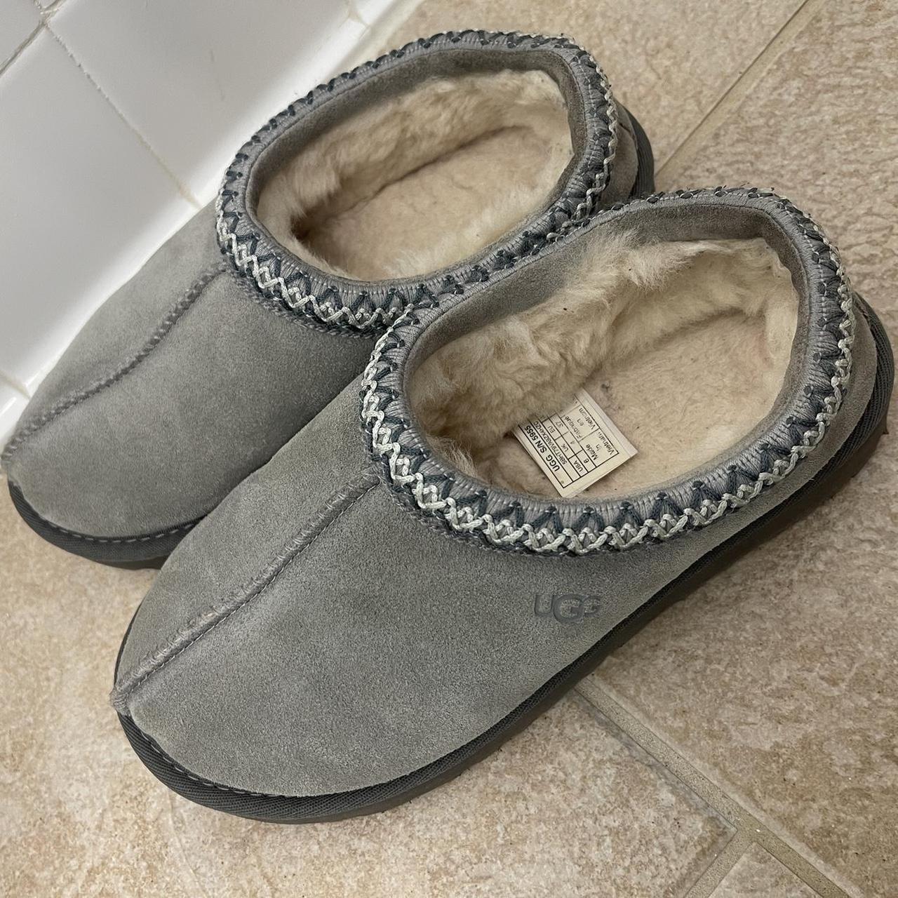 cutest grey tasman uggs MESSAGE ME B4... - Depop