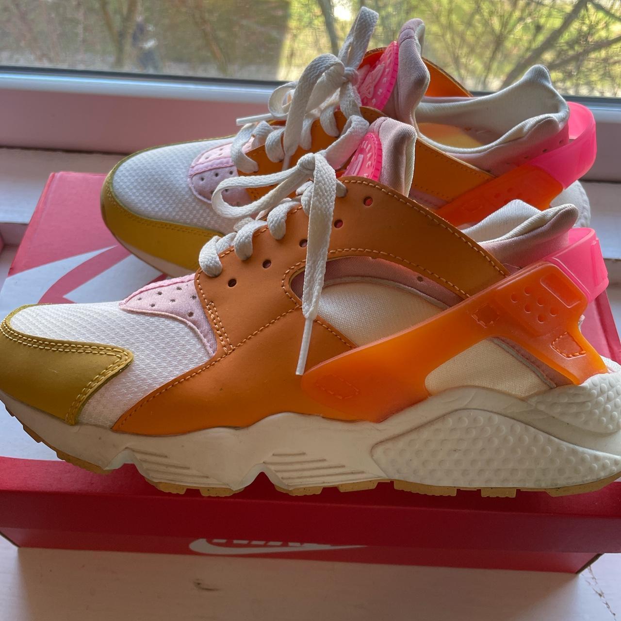 Nike air hurricane used moderately - Depop