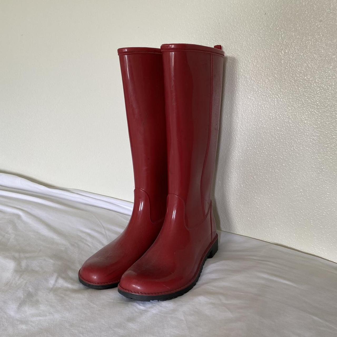 red rain boots! so cute, size 9 women’s. - send me... | Depop