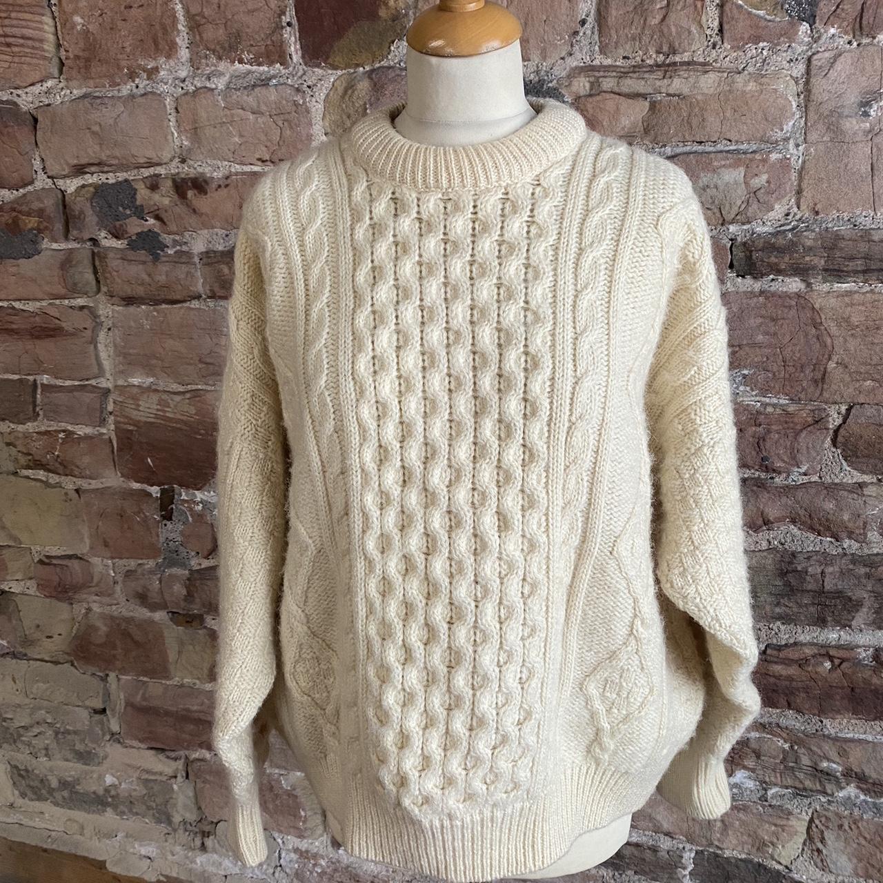 Women's Cream Jumper | Depop