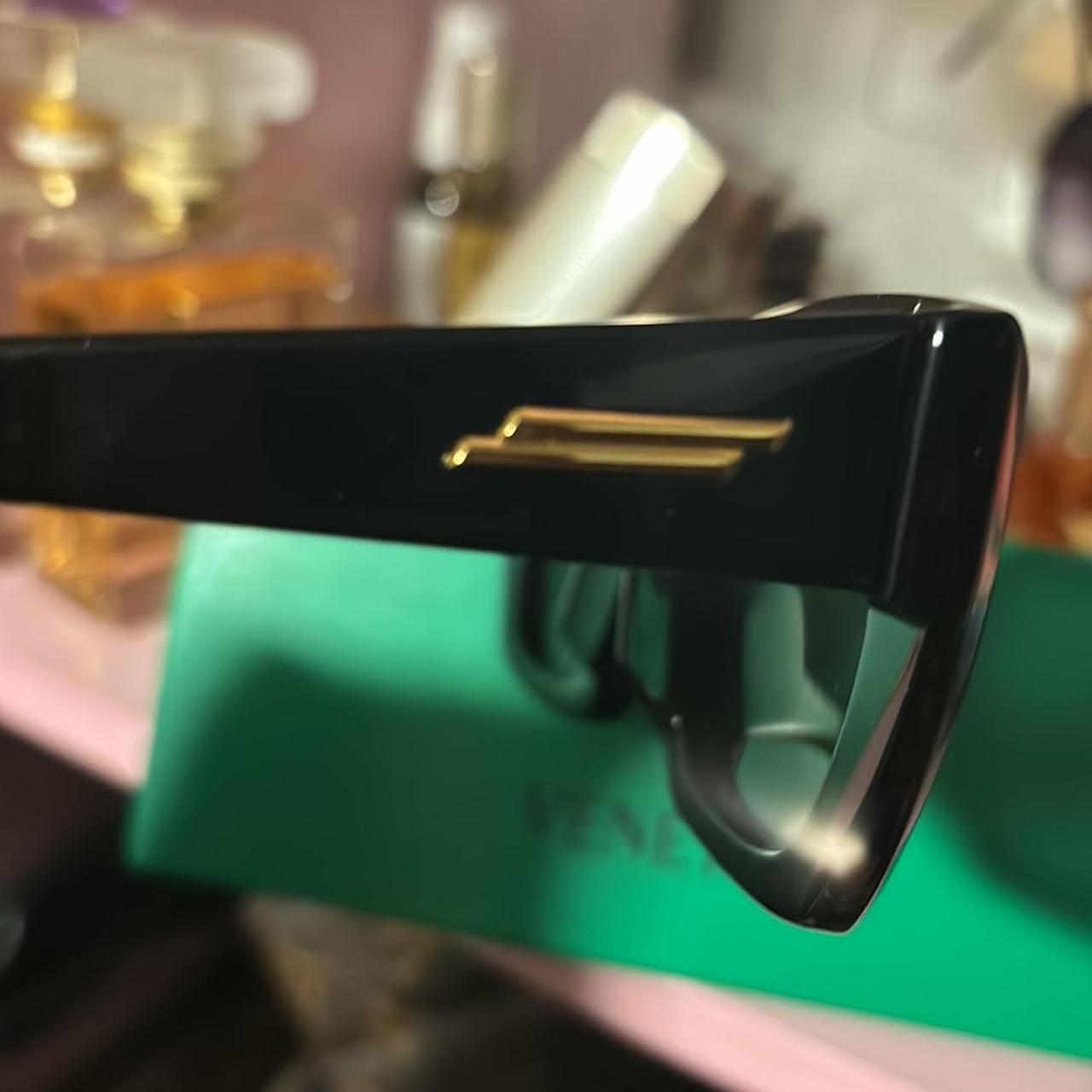 Bottega sunnies - Depop