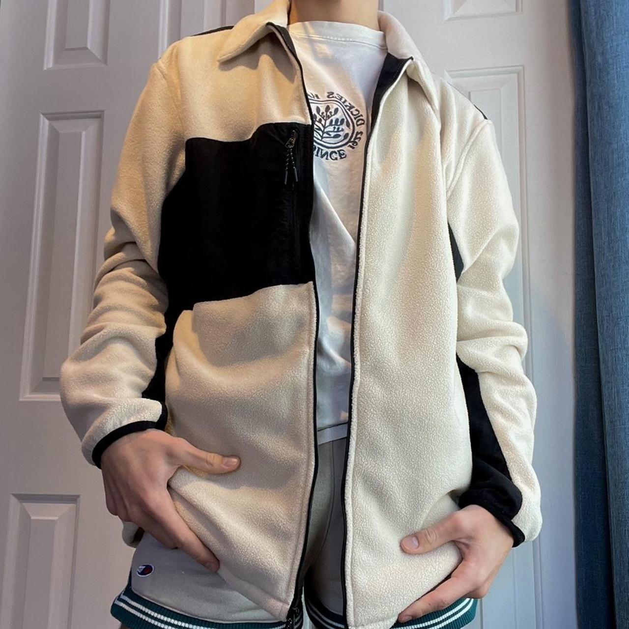 H&M Women's Black and Cream Jacket | Depop