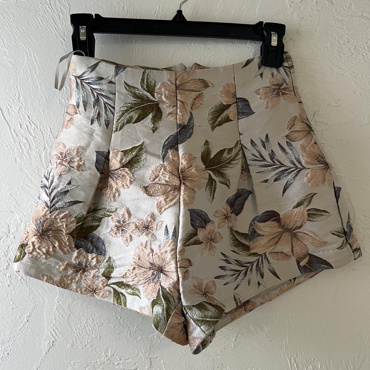 Bec & Bridge Women's Blue and White Shorts | Depop