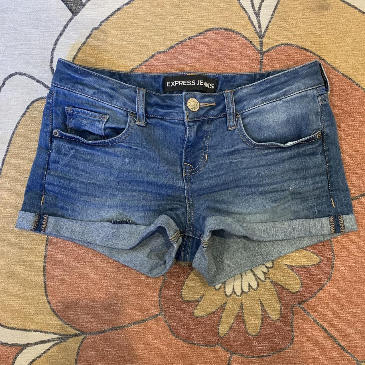 Super cute denim shorts perfect for summer - Depop