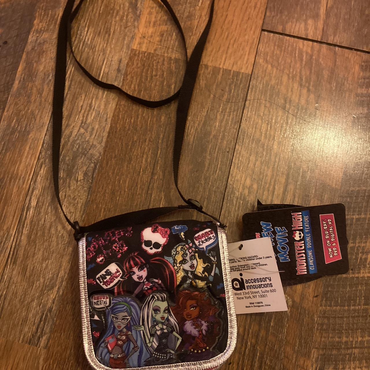 Monster high wallet/mini bag It is quite small but... - Depop