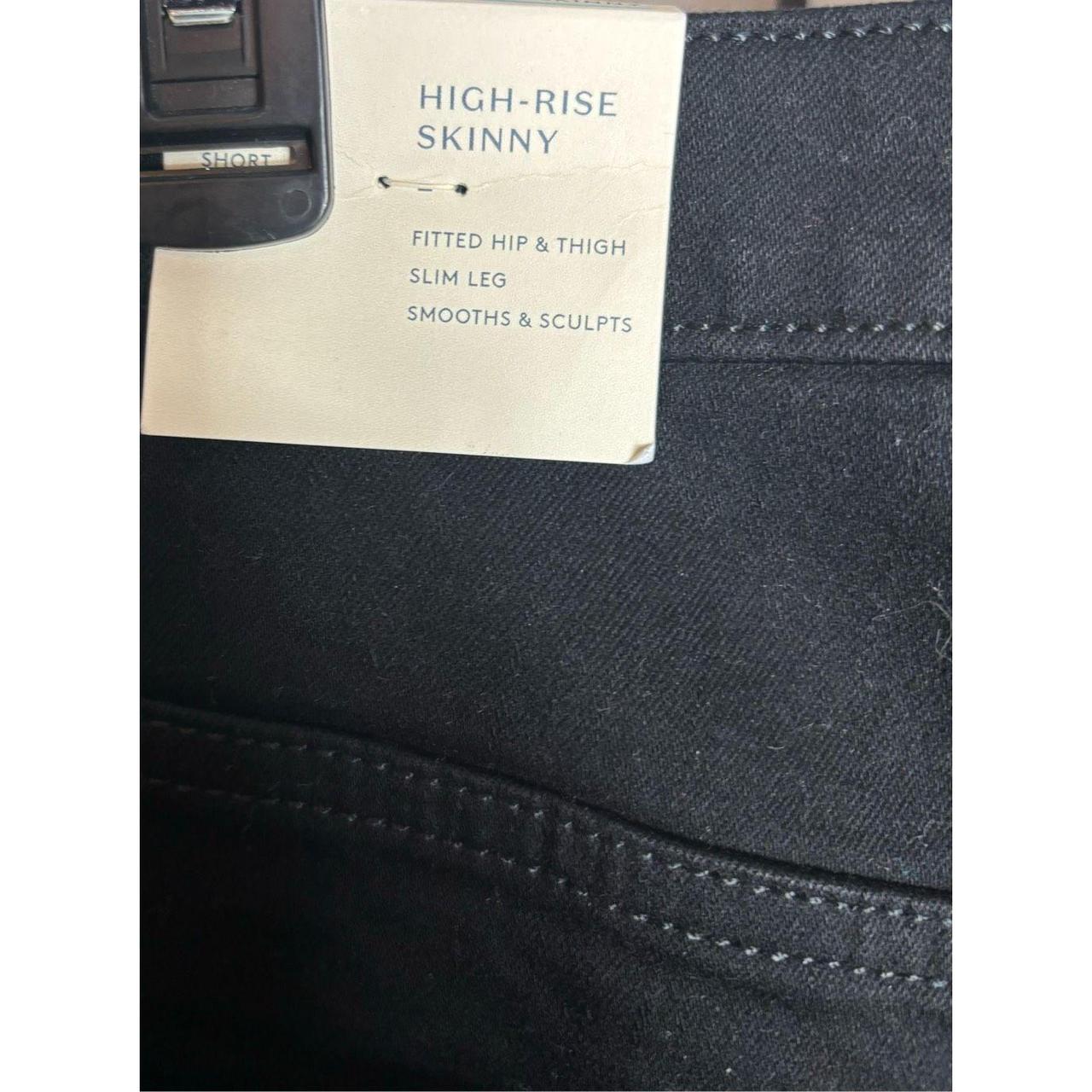 Fitted hip and thigh slim leg smooths and sculpts... - Depop