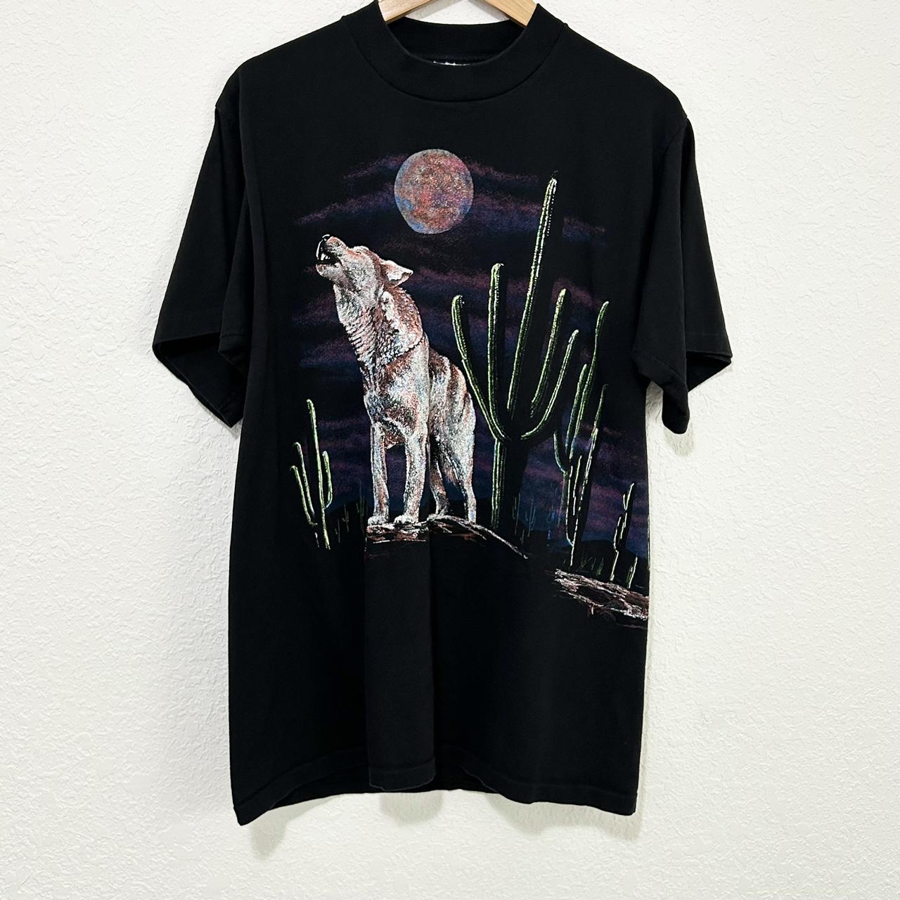 Vintage 90s Wrap Around Wolf Tee • Size: Large •... - Depop