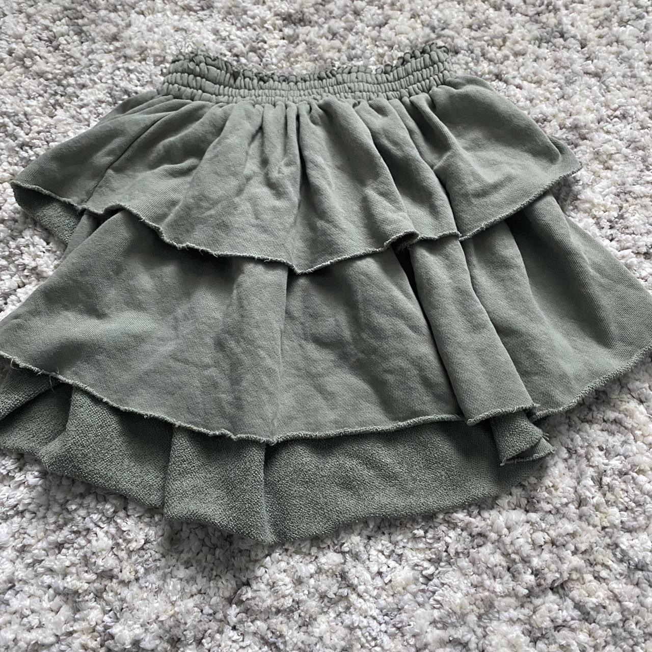 Green ruffle skirt from aerie, super stretchy and soft. - Depop