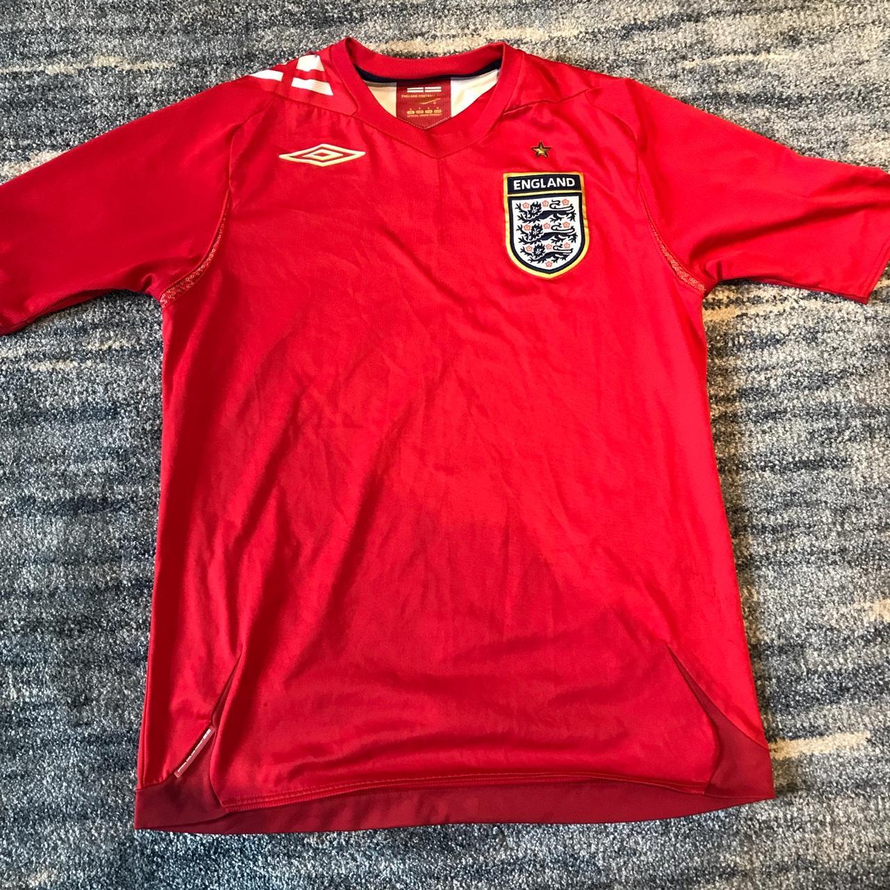 Umbro England shirt 2007 Away Size small mens 19”... - Depop