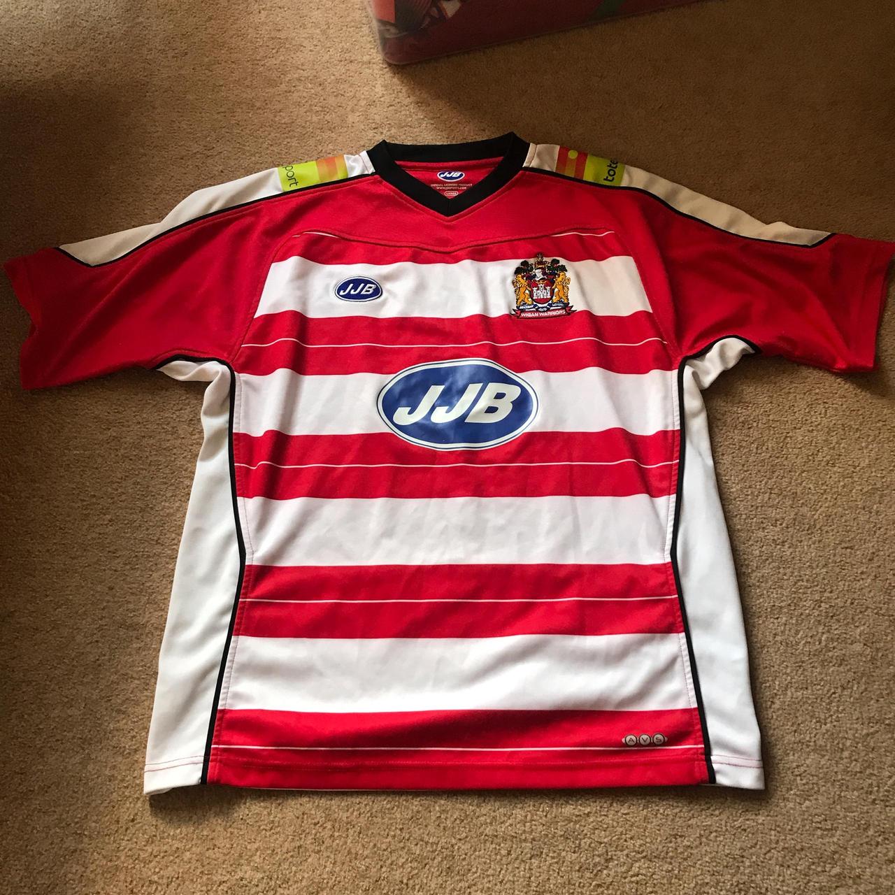 JJB Wigan Warriors rugby shirt Size mens large 22”... - Depop