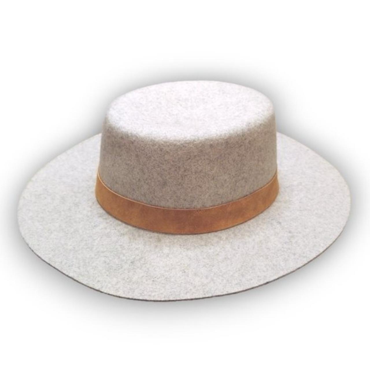 Women's Grey Hat | Depop