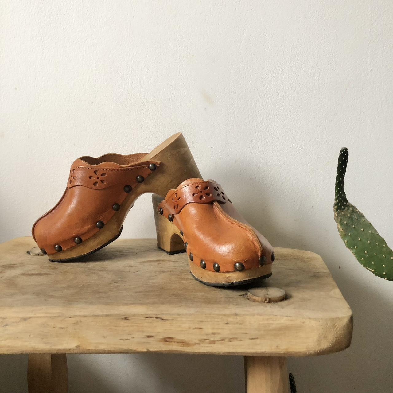 Gorgeous little vintage leather clogs. Cut out... - Depop
