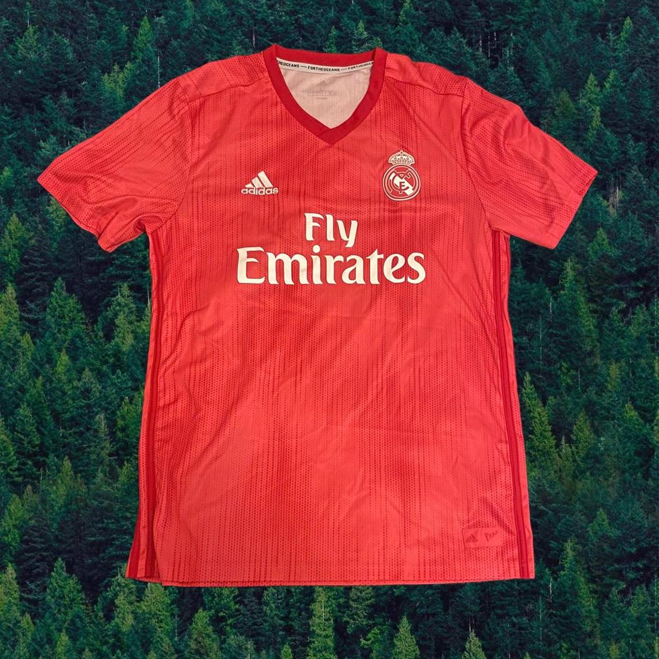 real madrid third kit 2018/19 perfect condition,... - Depop