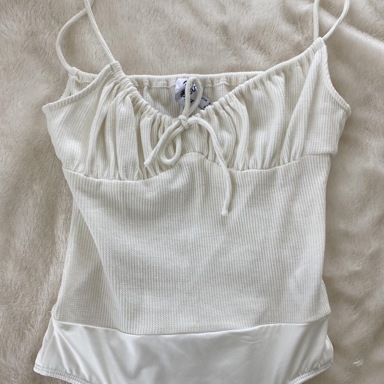 Princess Polly white ribbed bodysuit Size: 0 Brand new - Depop