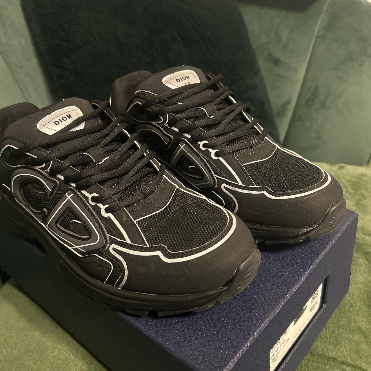 Black trainers reps uk size 9.5 | Depop