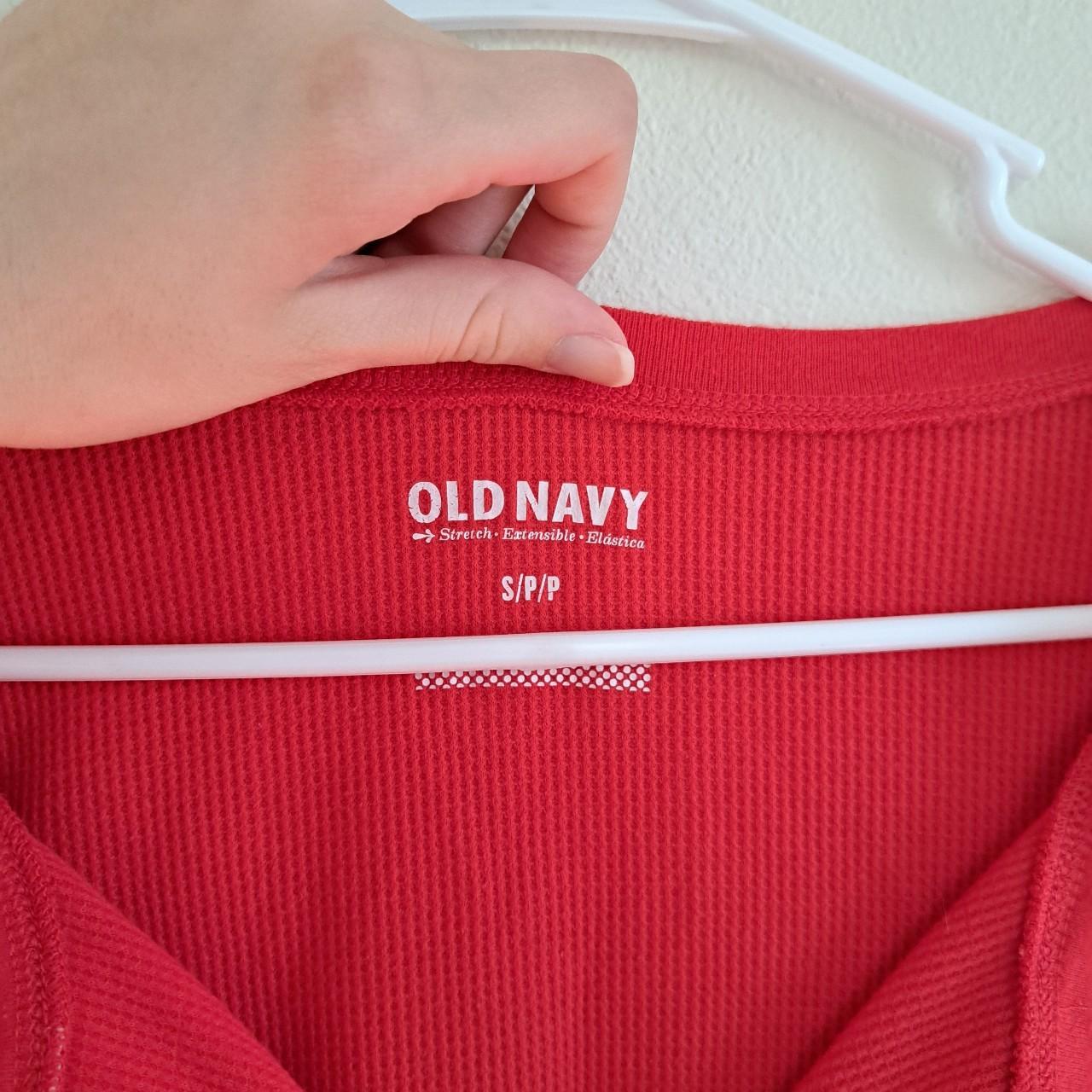 red henley top ° ᡣ𐭩 . ° . brand: old navy size:... - Depop