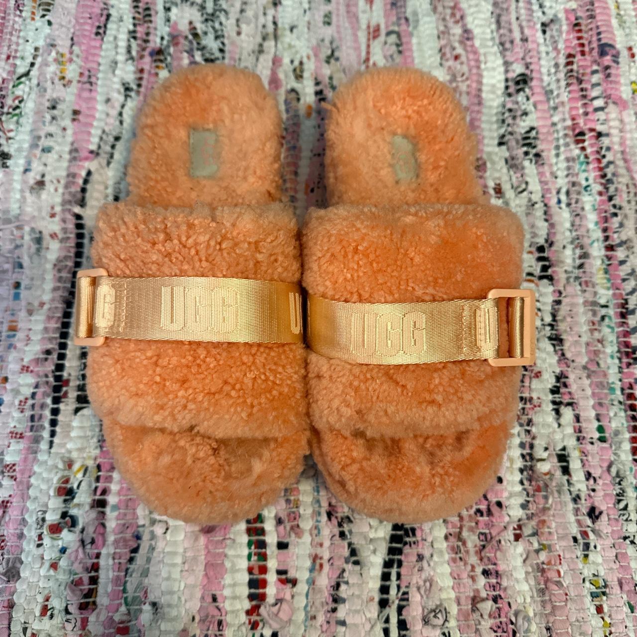 Ugg Slippers Size 6 Uggs Platform Depop