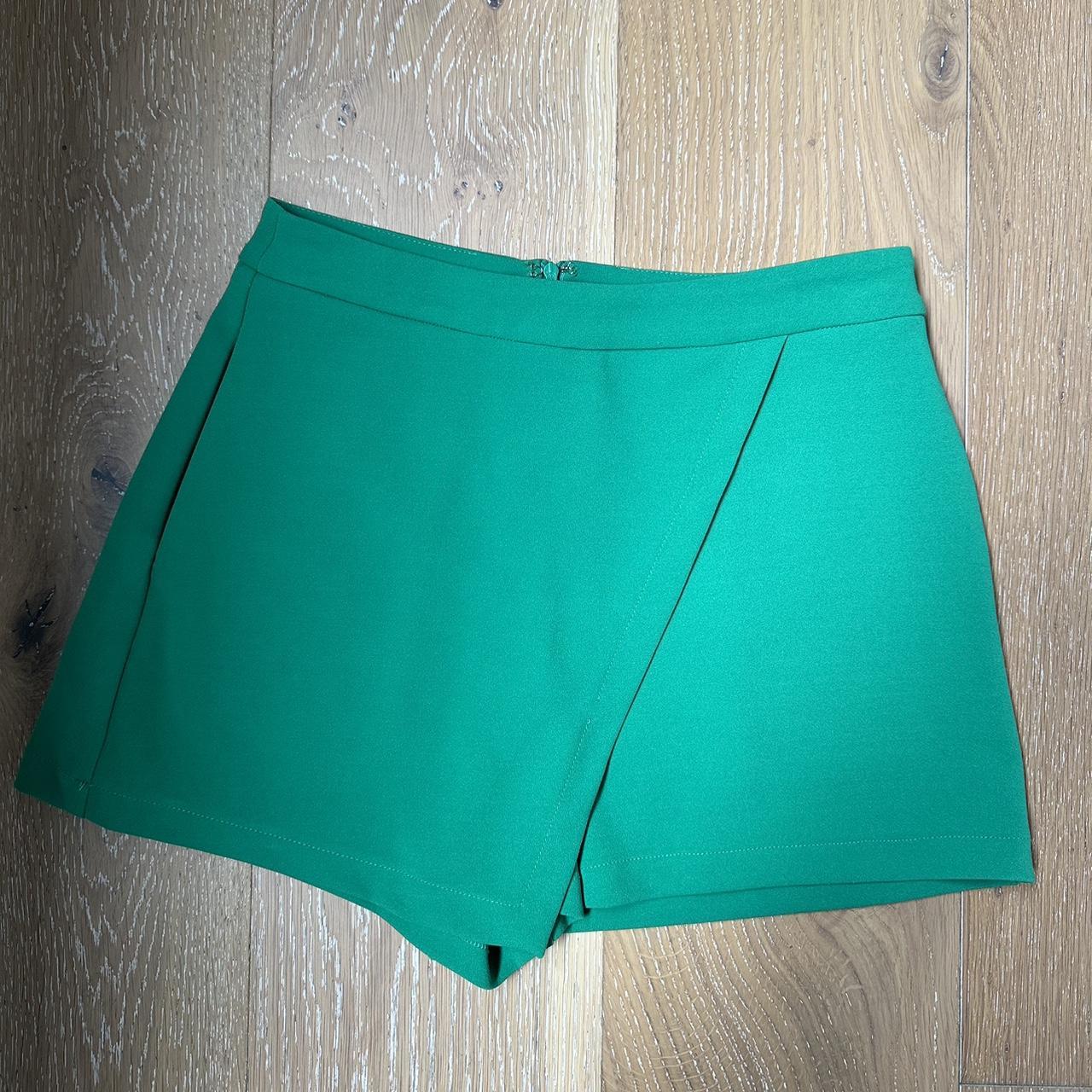 MOOLOOLA - dark green skort (12) Dark green skort... - Depop