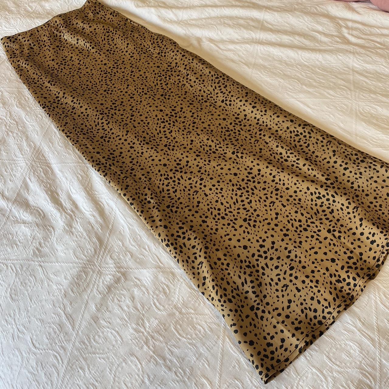 Glassons old stock maxi skirt Never worn Size 6 - Depop