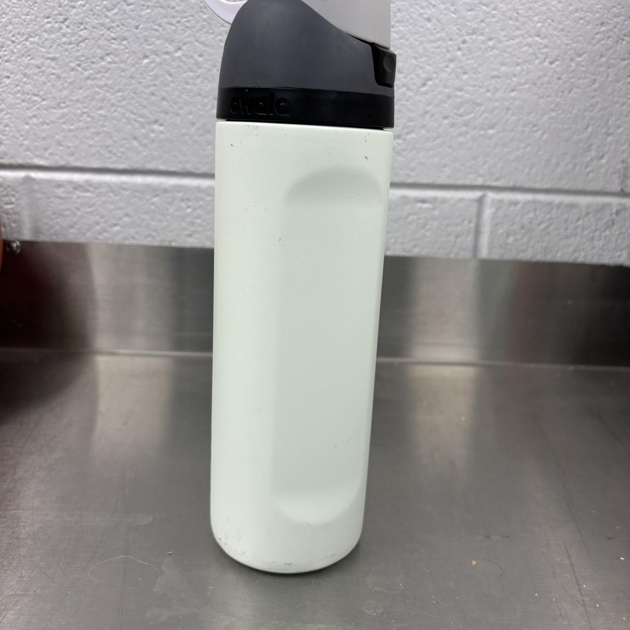 Mint green 24 oz Owala | Depop