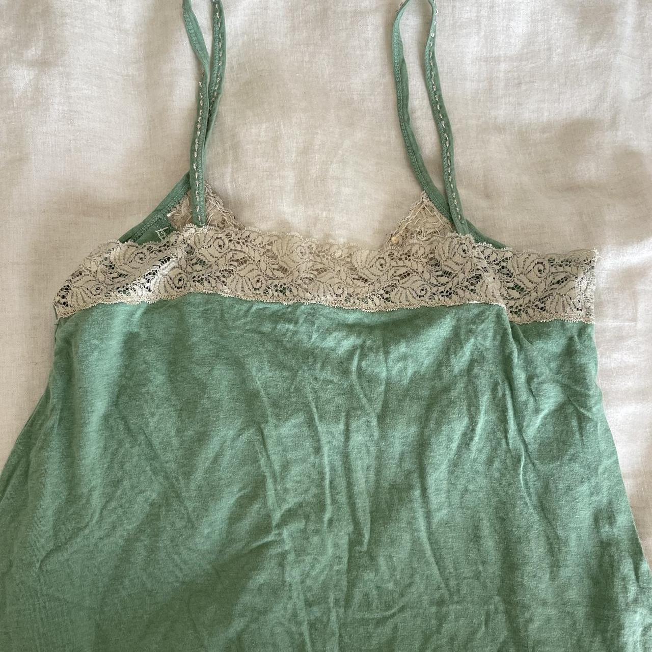 Cute singlet I thrifted a while ago! - Depop