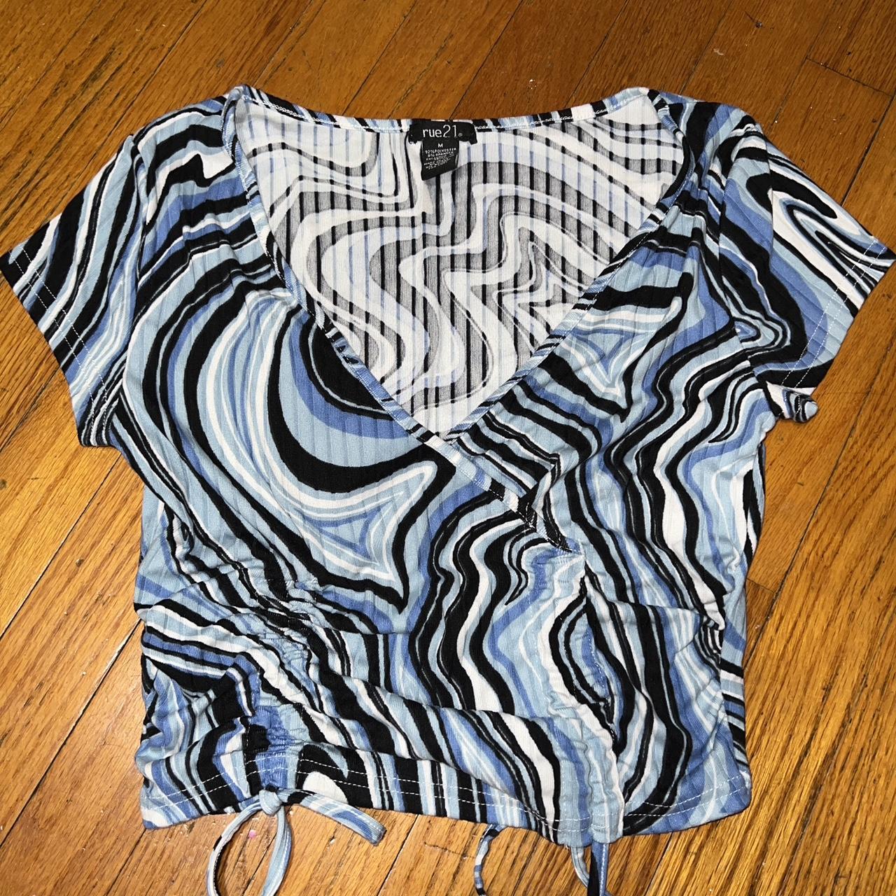 Rue 21 Women's T-shirt | Depop
