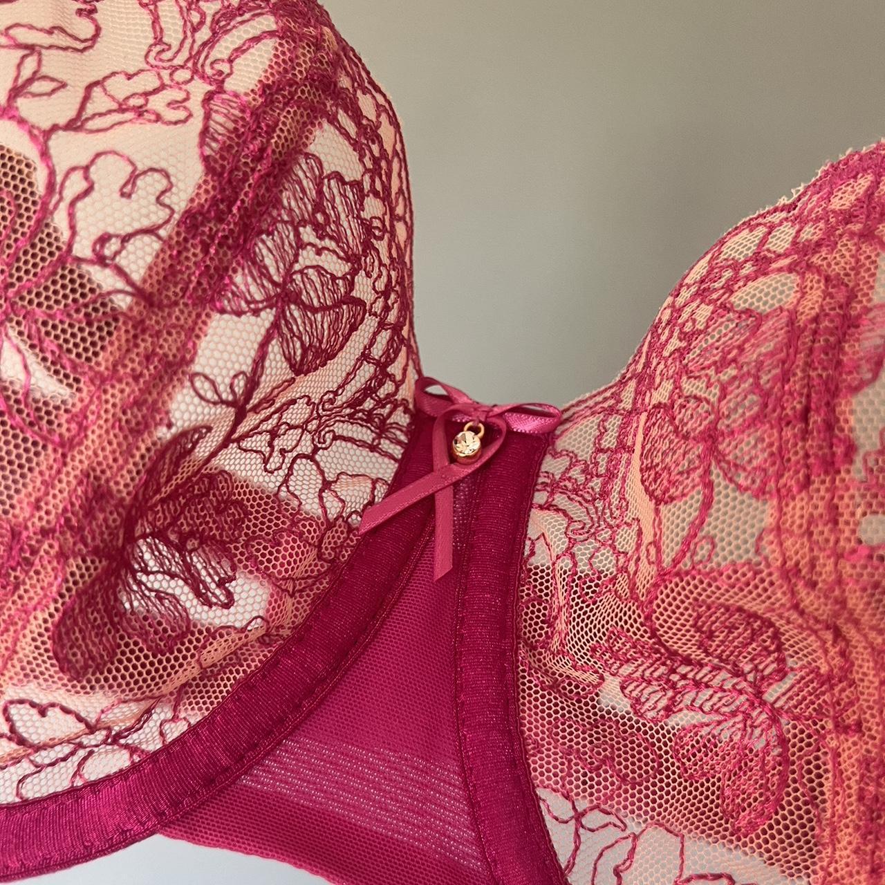 Cleo Daphne bra in UK 28F, sadly not quite right for... - Depop