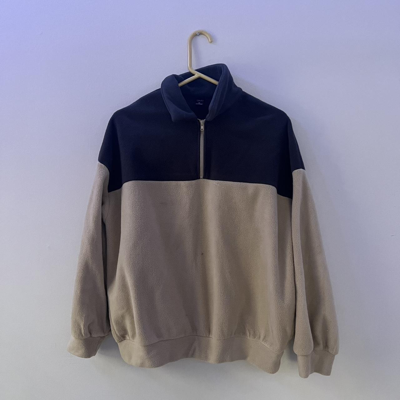 Dazy Half zip up, very soft Small stain but if... - Depop