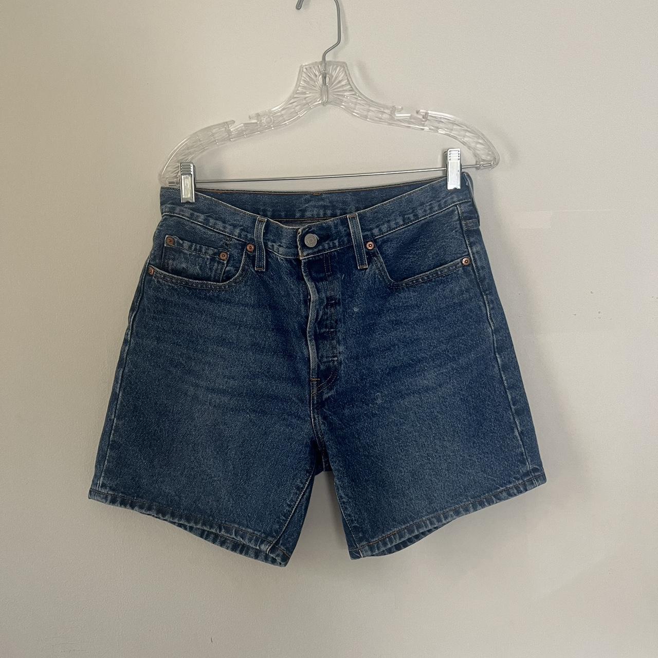 Levi's Women's 501 Mid Thigh Short - Depop