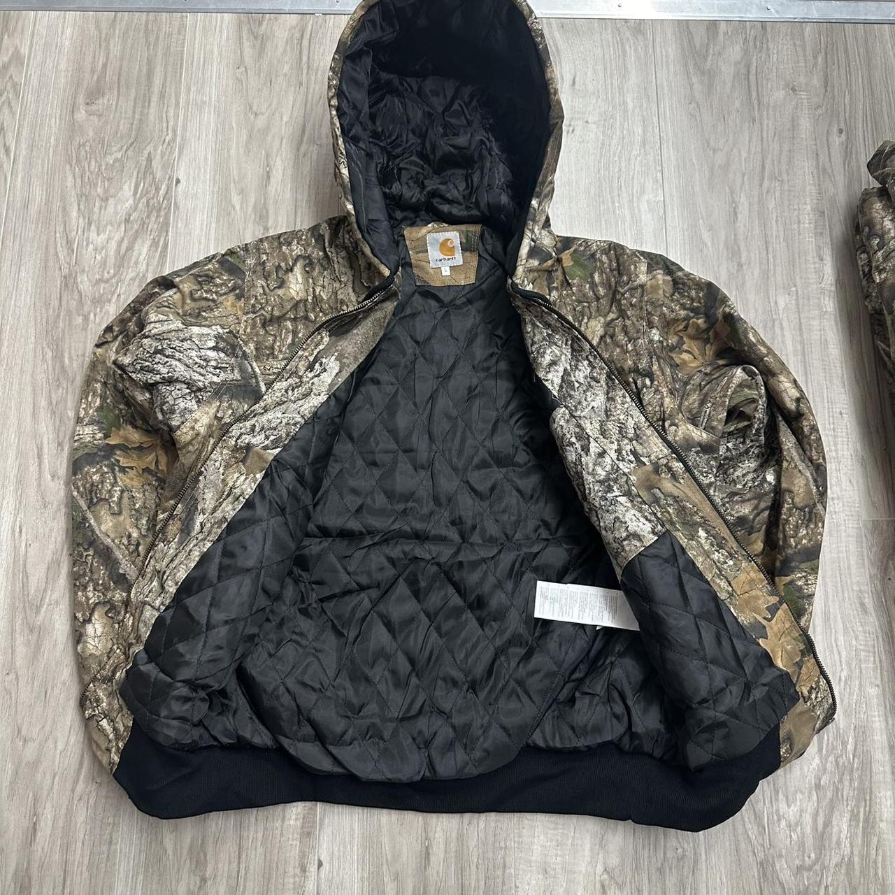 💡Carhartt Realtree Rework Jacket Size L and Size XL... - Depop
