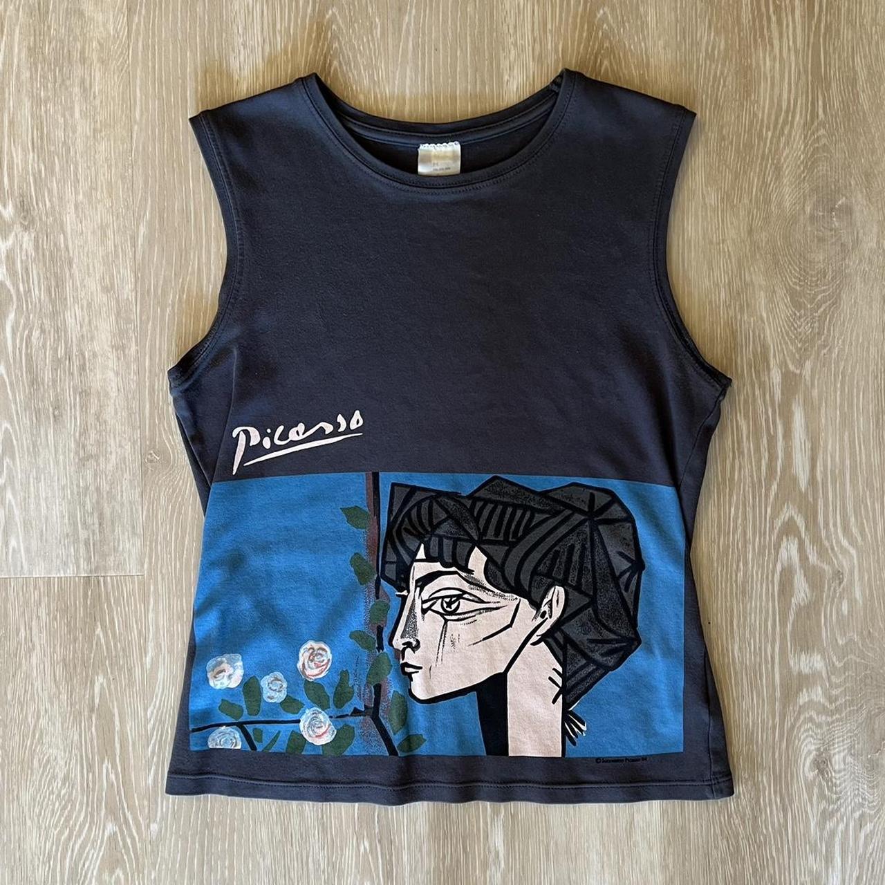 the coolest vintage Picasso tank! says size M but... - Depop