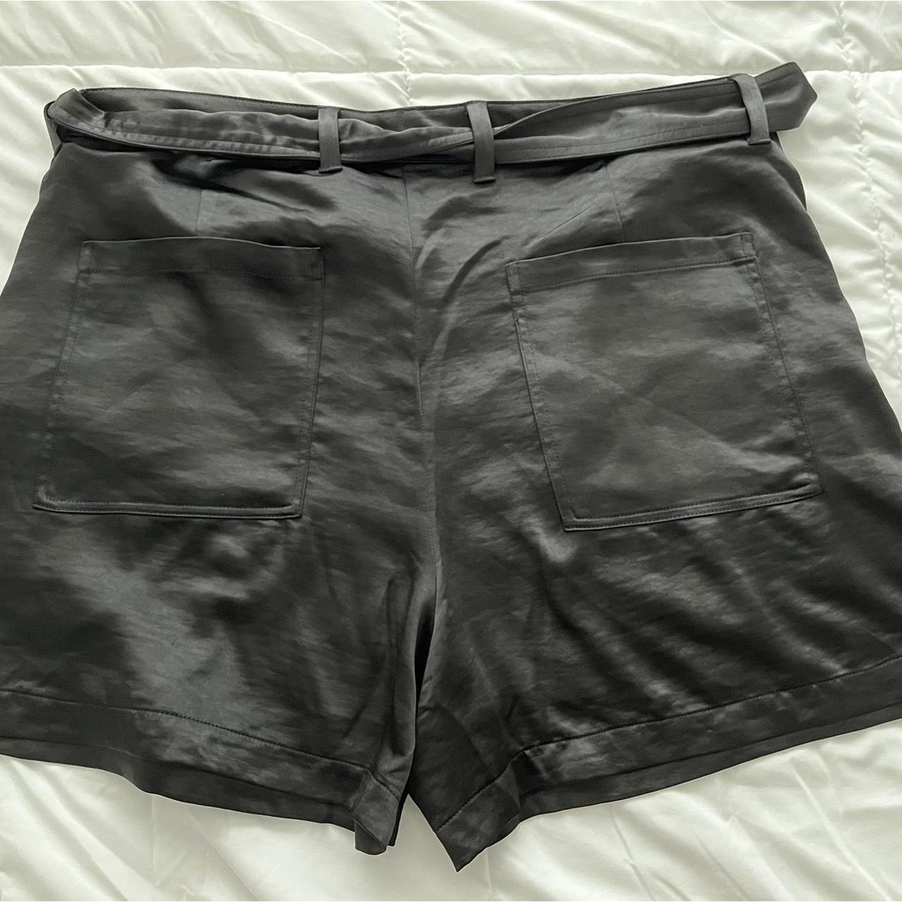 Banana republic silly shorts Size 18 Brand new - Depop