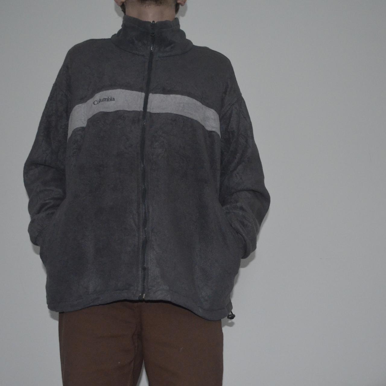 Columbia grey windbreaker 📐 Measurements - 24" PTP... - Depop