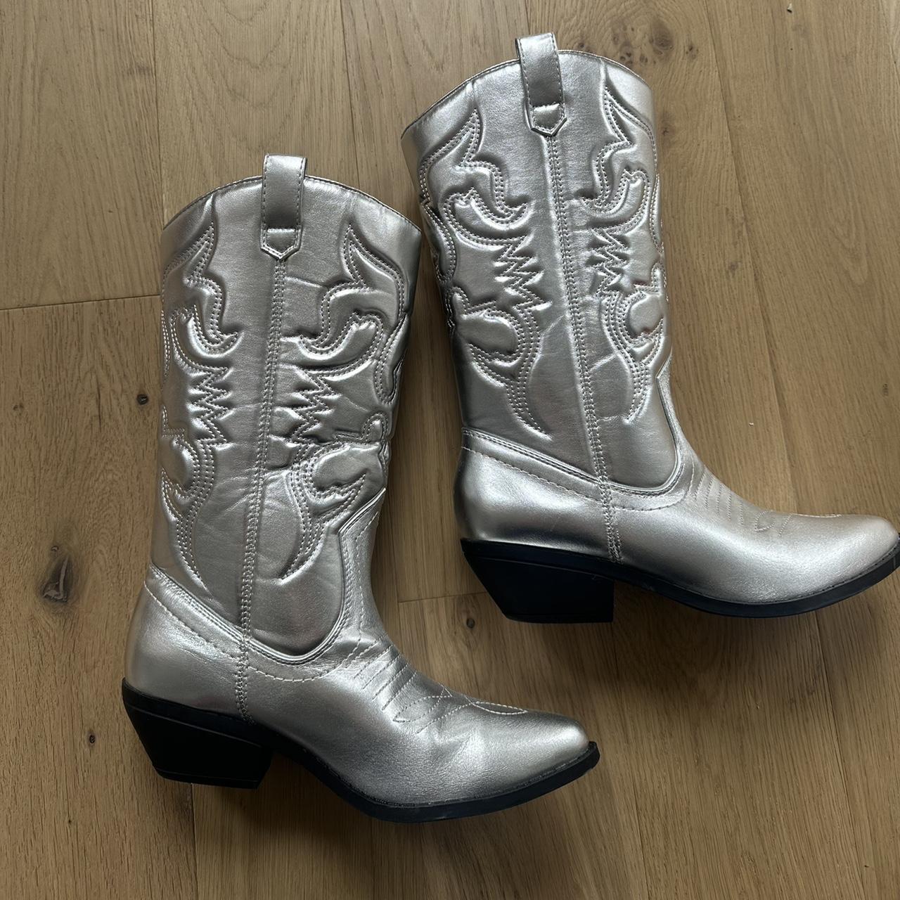 Silver cowboy boots 💗💗💗. only worn ONCE! - Depop